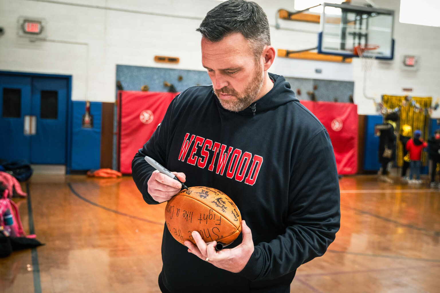 Cheers, chants, and a red carpet: ‘Shane the Brave,’ 9, honored at end ...