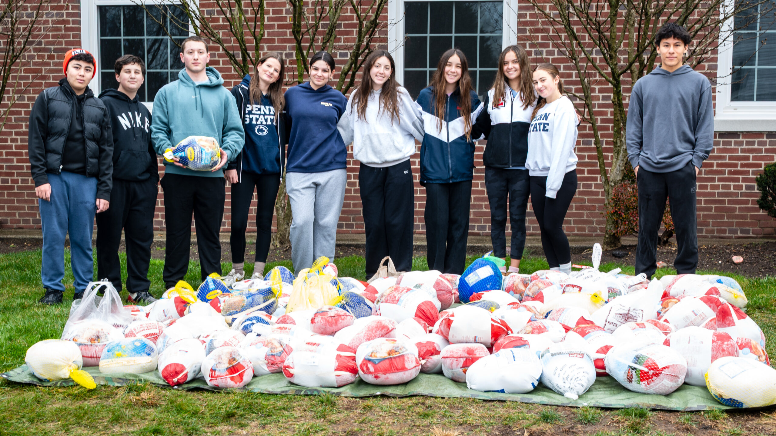 Community generosity packs out Helping Hand Food Pantry at 33rd Annual ...