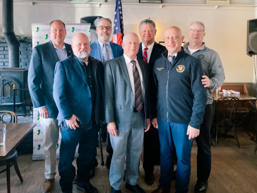 Chamber’s annual mayors’ breakfast: Laughs leaven civic session at ...